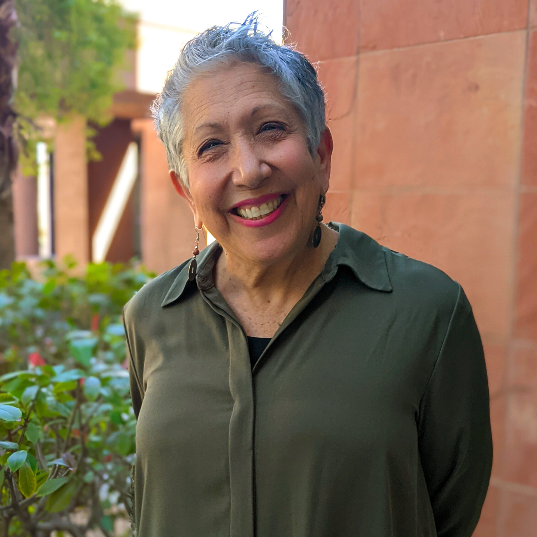 Meet Our Team - Ateres Bnos Ita